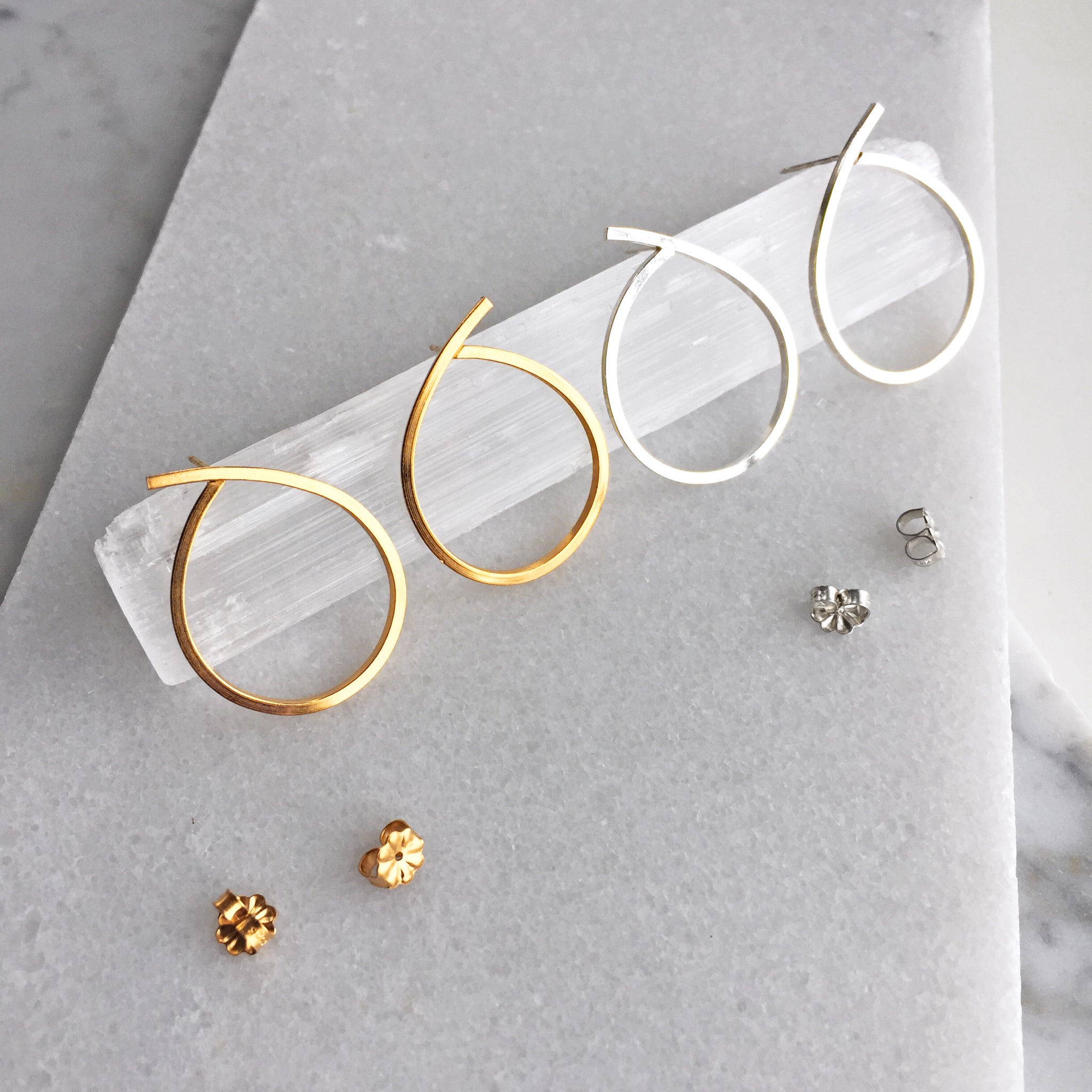 Swoop Hoop Earrings – Lewis & Pine